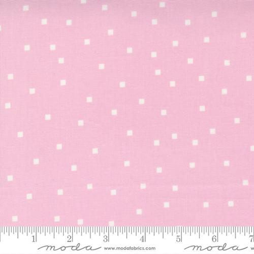 Skipping Square Iris Quilt Fabric 24576 17 | Quilt Expressions